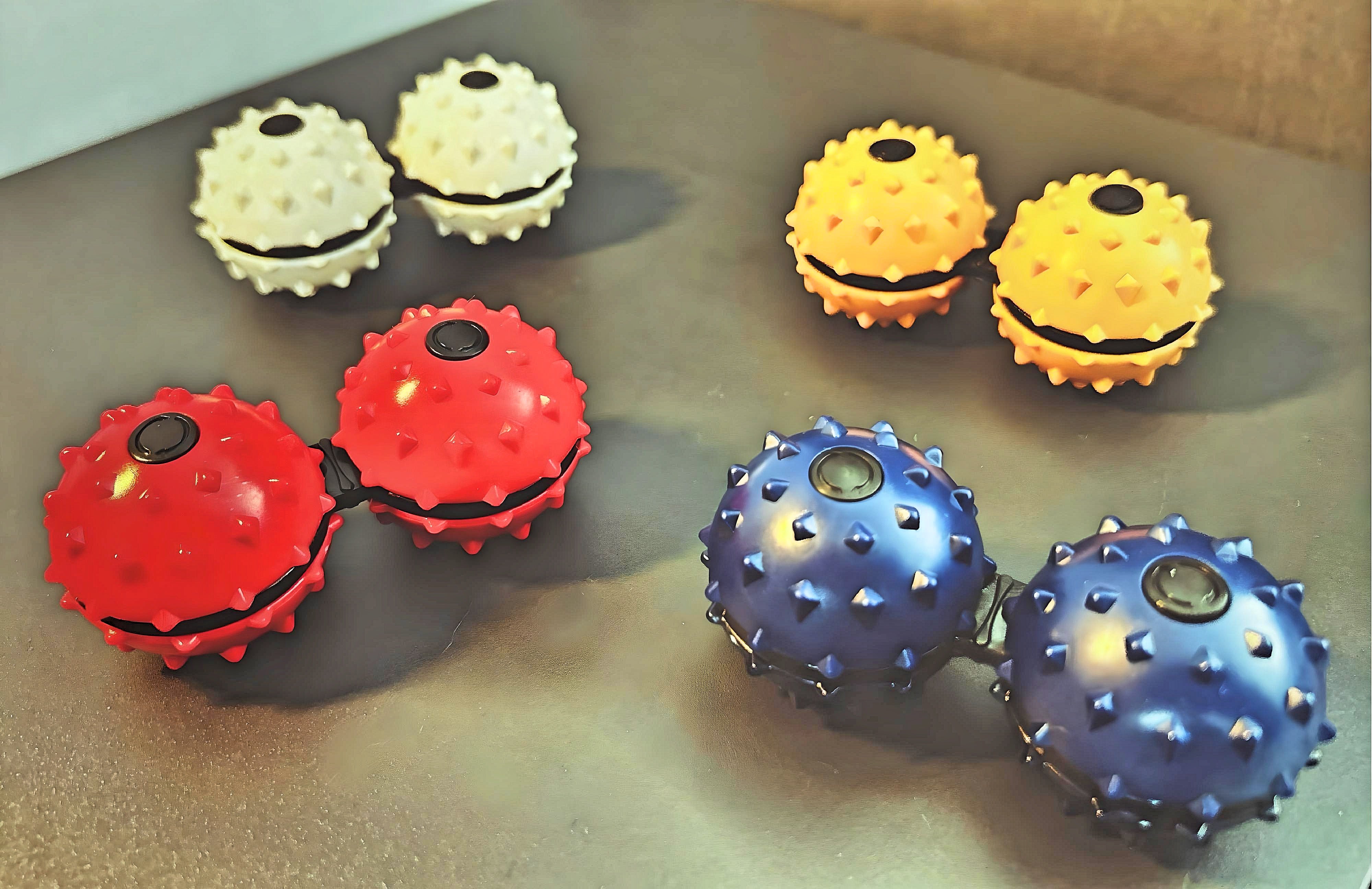 Relaxing Spiky Spinning Fidget Balls – NeuroCandy®